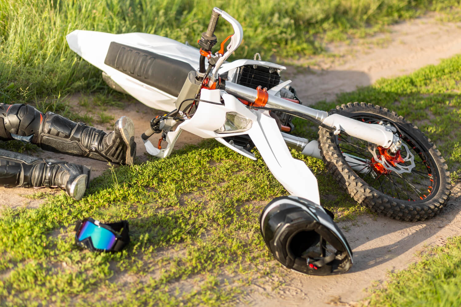 Motorcycle vs Car Accidents in Lakeland: Why Local Legal Help Matters